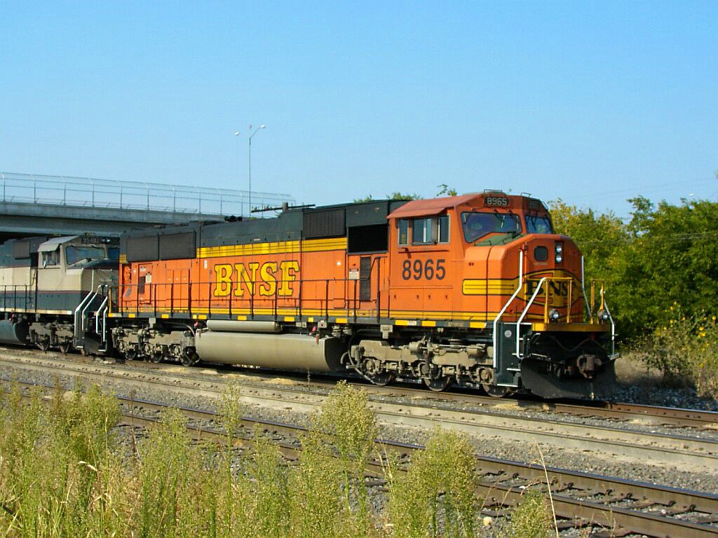 BNSF 8965